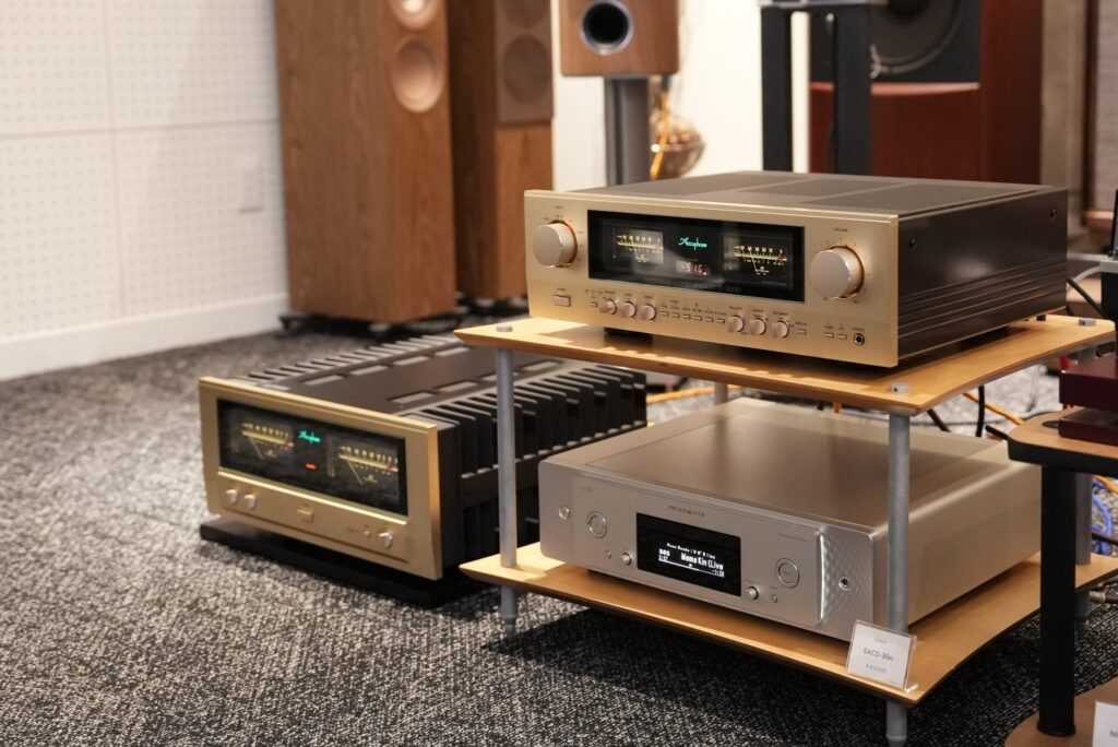 Accuphase E-3000入荷のお知らせ - サウンドテック